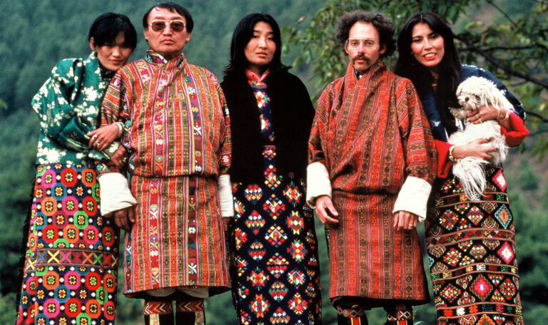 Embracing Tradition: A Guide to the Traditional Dress of Bhutan ...