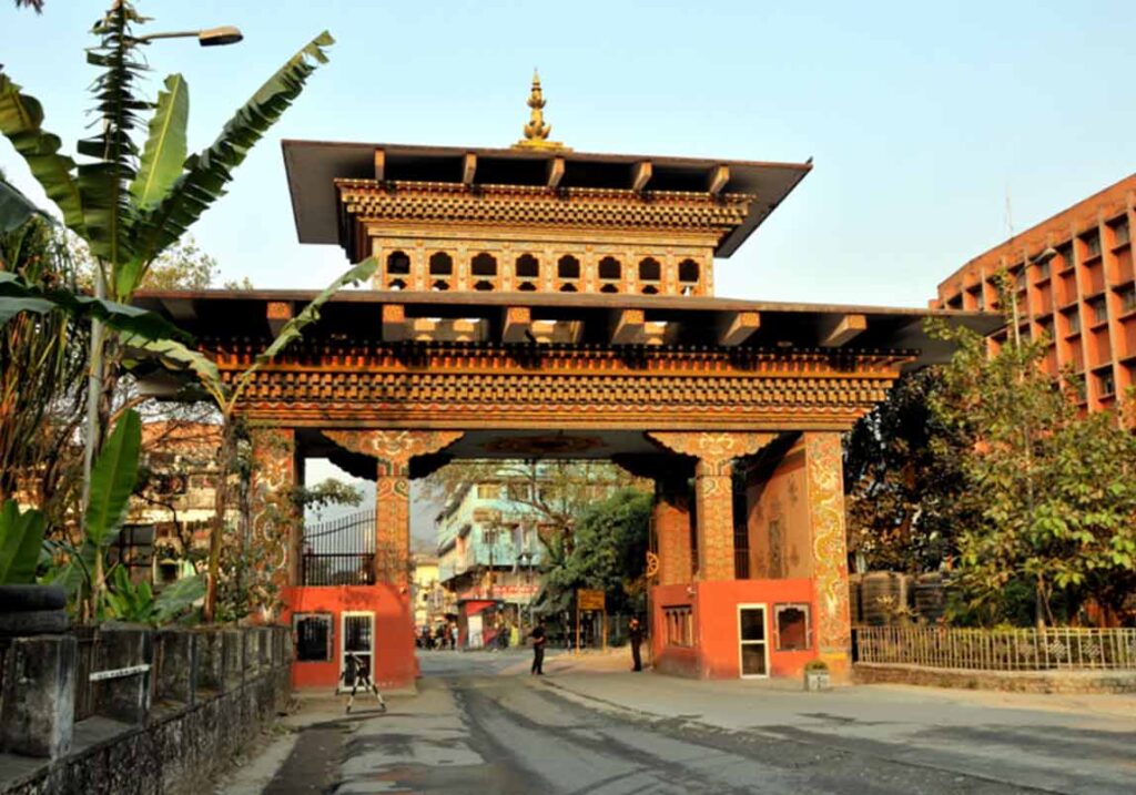 Bhutan Luxury Tour-An Enchanting Journey Through Phuentsholing, Thimphu ...